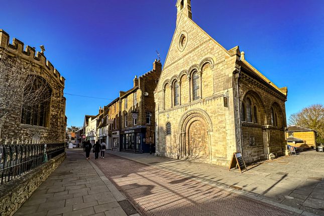 Princes Street, Huntingdon, Cambridgeshire PE29, 2 bedroom flat for ...