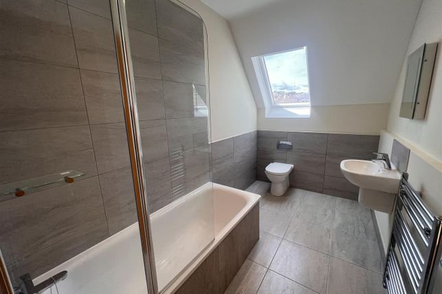 High Street, Portishead BS20, 2 bedroom flat for sale - 70508379 ...