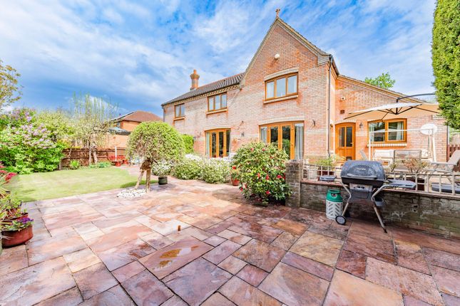 Layer Close, Norwich NR5, 4 bedroom detached house for sale - 70169184 ...