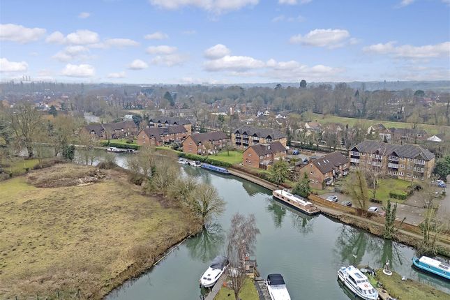 River Meads, Stanstead Abbotts, Ware SG12, 2 bedroom terraced house for ...