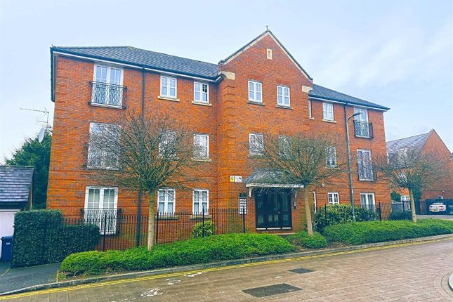 Seaton Square, London NW7, 2 bedroom flat to rent - 67055002 ...