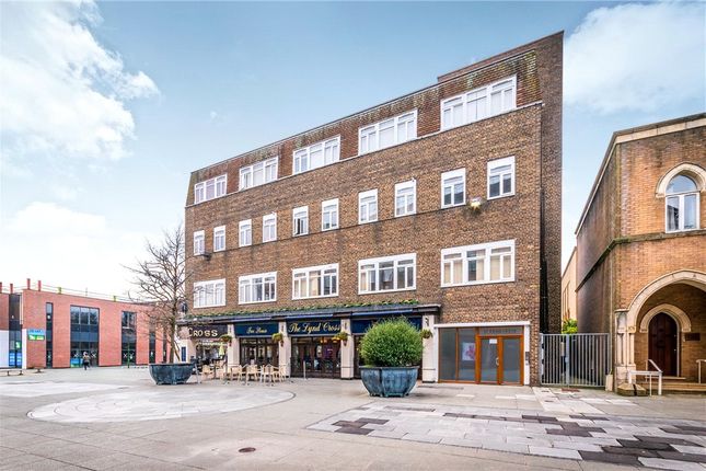 2 bed flat for sale in Springfield Road, Horsham, West Sussex RH12 - Zoopla