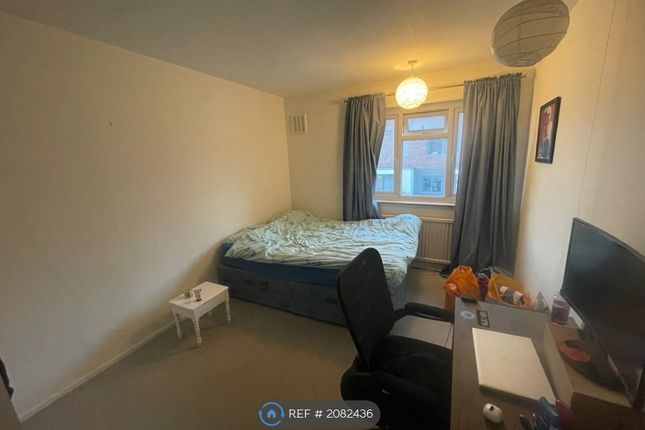 Radbourne Road, London SW12, room to rent - 67329186 | PrimeLocation