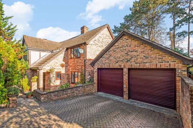 Houses for Sale in Kenley, London - Kenley, London Houses to Buy ...