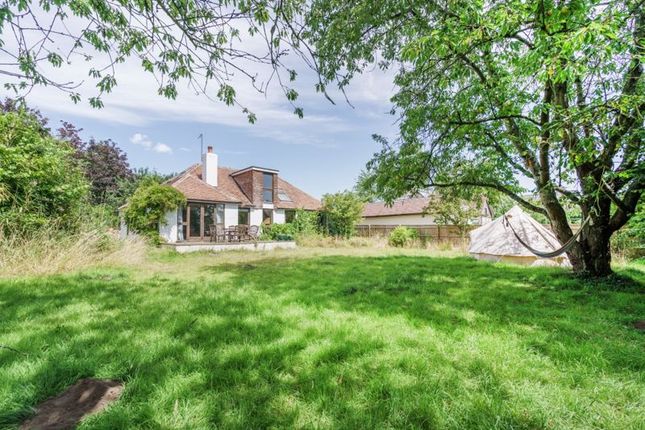 Pebble Hill, Toot Baldon, Oxford OX44, 4 bedroom detached bungalow for ...