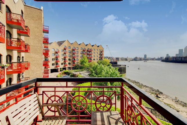 Wapping Wall, Wapping, London E1W, 2 bedroom flat to rent - 64278995 ...