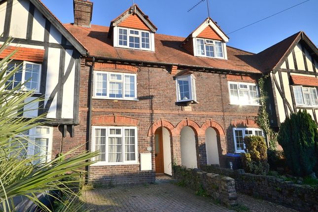 3 bed terraced house for sale in Loop Road, Woking GU22 - Zoopla