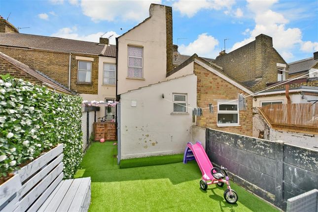 Berridge Road, Sheerness, Kent ME12, 3 bedroom terraced house for sale ...
