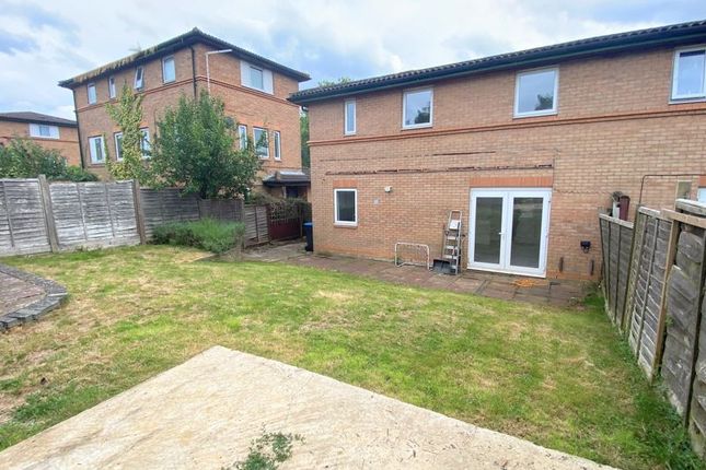 Bradwell Common Boulevard, Bradwell Common, Milton Keynes MK13, 3 ...