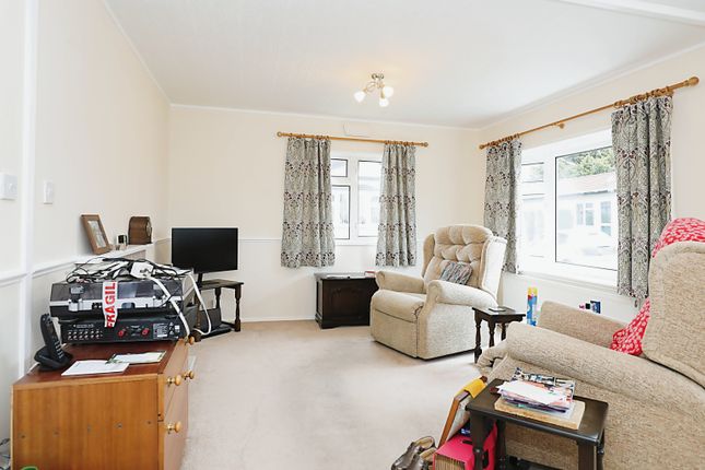 Avon View Park Homes, Oxford Road, Ryton On Dunsmore, Coventry CV8, 2 ...