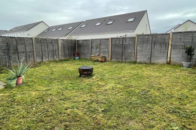 Capstan Drive, Highbridge TA9, 3 bedroom semi-detached bungalow for ...