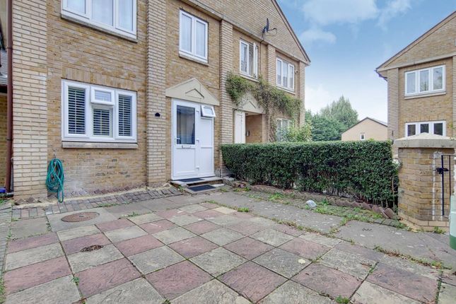 5 bed property for sale in Nightingale Way, Beckton, London E6 - Zoopla