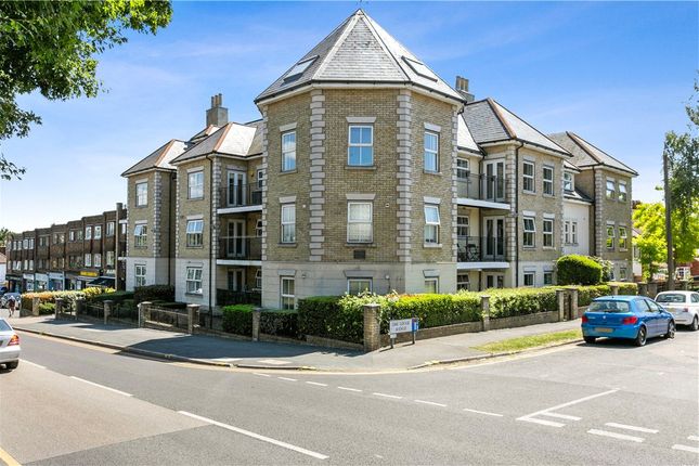 Manor Road, Chigwell, Essex IG7, 3 bedroom flat for sale - 61792833 ...