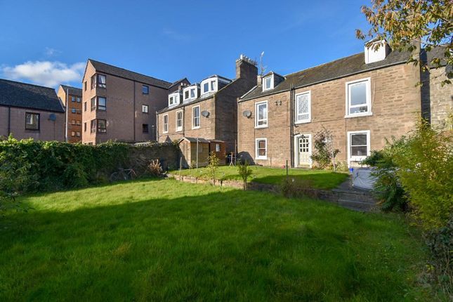Perth Road, Dundee DD1, 2 bedroom flat for sale - 54313800 | PrimeLocation