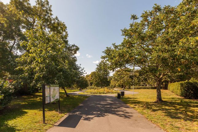 Knatchbull Road, London SE5, 2 bedroom flat for sale - 60920911 ...