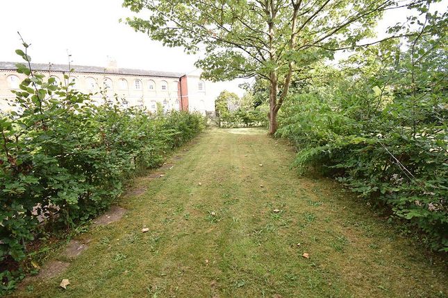 Powderham Walk, Devington Park, Exminster EX6, 2 bedroom town house for ...