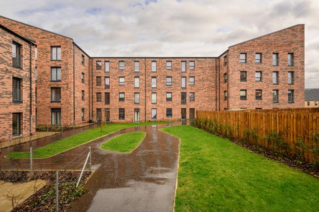 7/11 Muirhouse Crescent, Edinburgh EH4, 2 bedroom flat for sale ...
