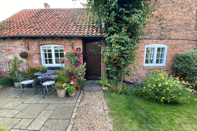 Main Street, Carlton-On-Trent, Newark NG23, 3 bedroom cottage for sale ...
