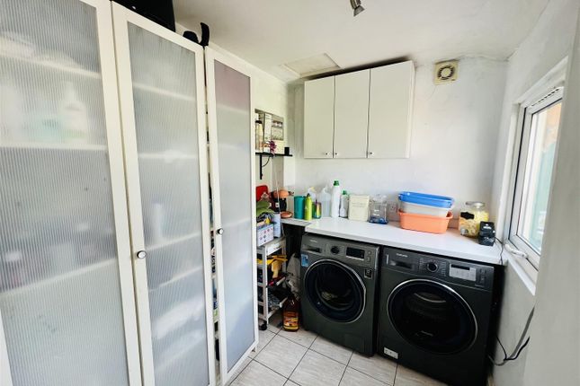 Heol Cennen, Ffairfach, Llandeilo SA19, 3 bedroom semi-detached house ...