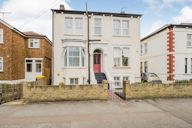 2 bed maisonette for sale in Stanley Road, London E18 - Zoopla