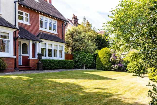Reigate Road, Reigate RH2, 5 bedroom detached house for sale - 70505000 ...