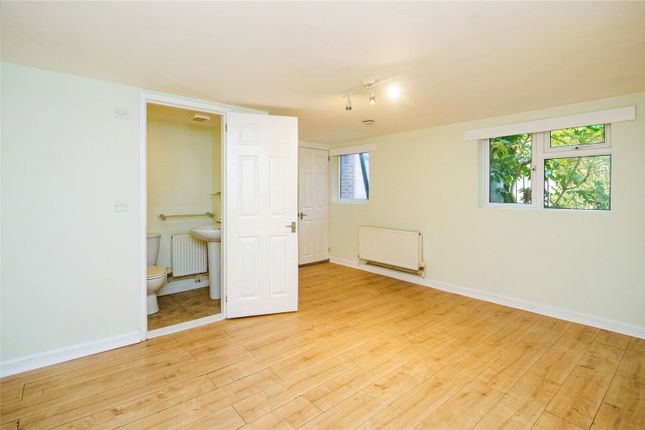 Framfield Road, Uckfield, East Sussex TN22, 2 bedroom maisonette for ...