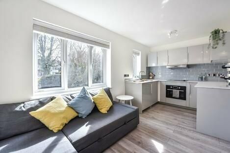 Homes for Sale in Rectory Lane, London SW17 - Buy Property in Rectory ...