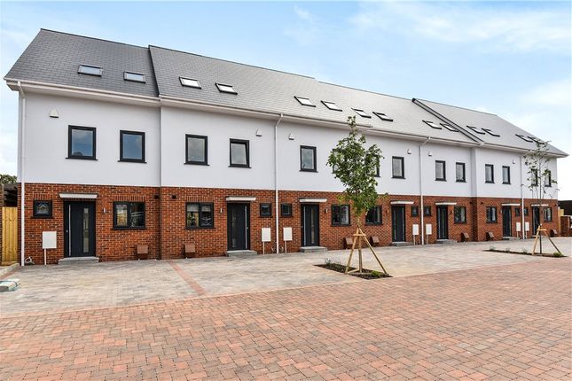 High Street, Chalvey, Slough SL1, 3 bedroom end terrace house for sale ...