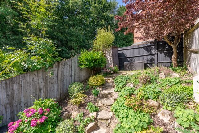 The Jackdaws Ridgewood Uckfield Tn22 2 Bedroom Terraced House For