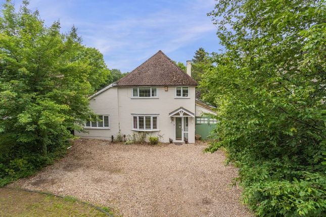 Homes for Sale in Field Walk, Smallfield, Horley RH6 - Buy Property in ...