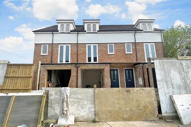 Mount Field, Queenborough, Kent ME11, 3 bedroom end terrace house for ...