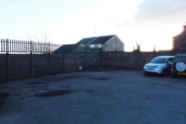 Knollbeck Lane, Brampton Bierlow S73, parking/garage for sale ...