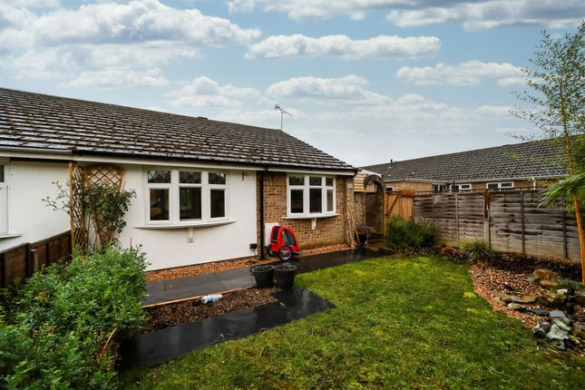 Girton Close Mildenhall Bury St Edmunds Ip28 2 Bedroom Semi