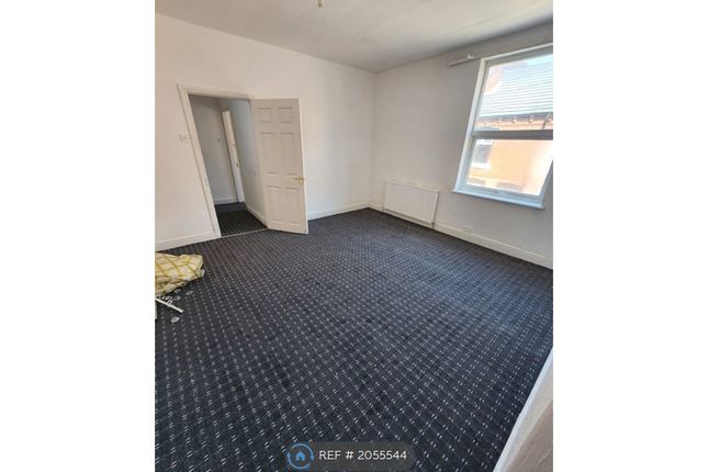 Woodview Terrace, Leeds LS11, 2 bedroom terraced house to rent ...