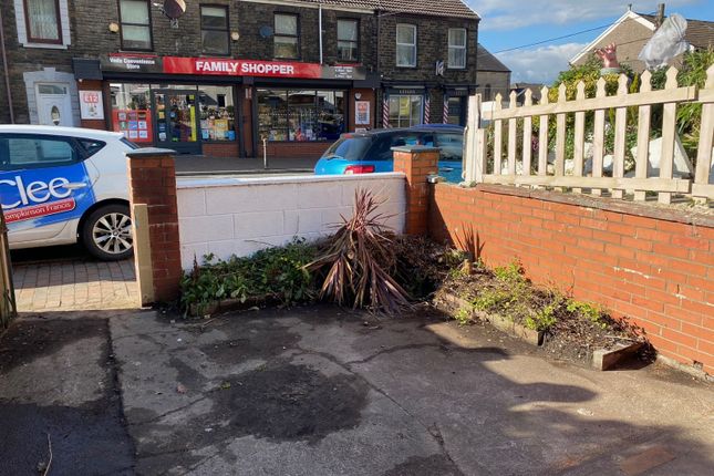 Neath Road, Briton Ferry, Neath, Neath Port Talbot. SA11, 2 bedroom ...