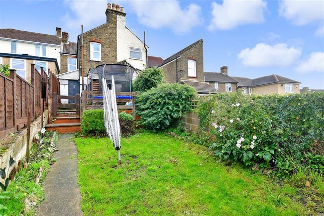 Cliffe Road Strood Rochester Kent Me2 3 Bedroom End Terrace House