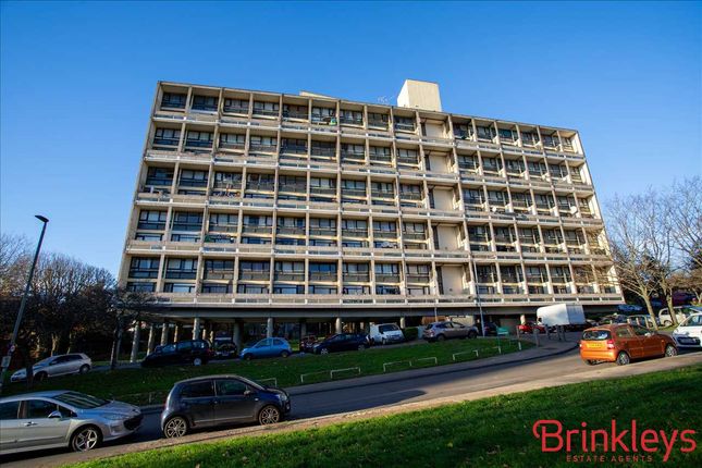 Dunbridge House, Highcliffe Drive, London SW15, 2 bedroom flat for sale ...