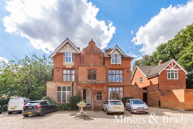 The Street, Brundall, Norwich NR13, 2 bedroom flat for sale - 60697522 ...