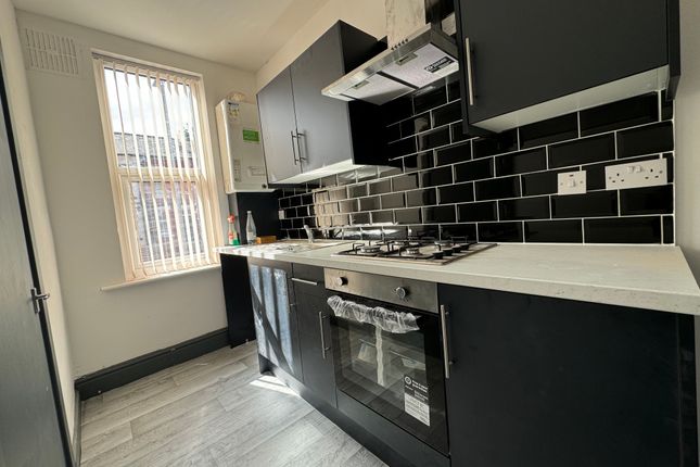 Sandhurst Terrace, Leeds LS8, 2 bedroom terraced house for sale ...
