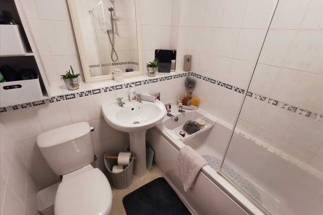 Far Highfield, Sutton Coldfield B76, 1 bedroom flat to rent - 65910054 ...