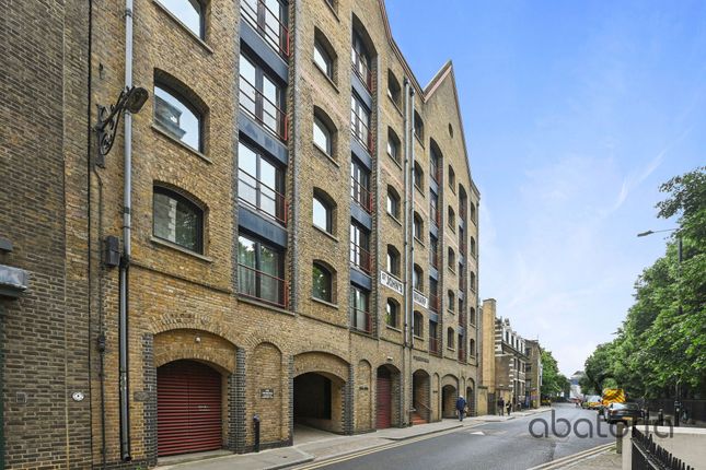 St. Johns Wharf, 104-106 Wapping High Street, London E1W, 3 bedroom ...