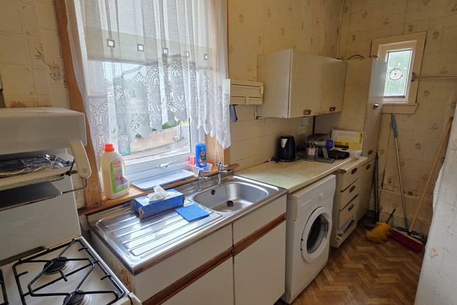 Kirkton Avenue, Barrhead G78, 2 bedroom flat for sale - 70454982 ...