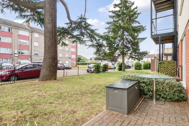 Magnolia House, Spelthorne Grove, Sunbury-On-Thames TW16, 1 bedroom ...