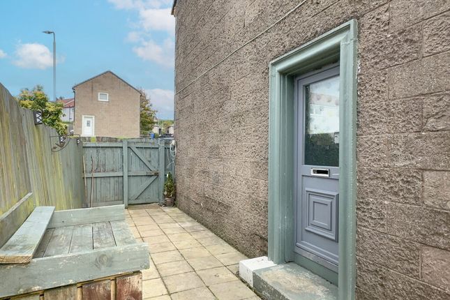 Craigs Avenue, Hardgate, Clydebank G81, 2 bedroom semi-detached house for sale - 68540008 ...