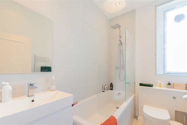 Gloucester Terrace, London W2, 1 bedroom flat for sale - 66826318 ...