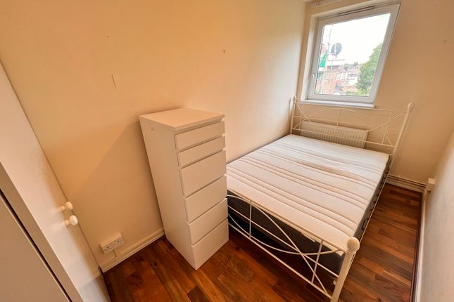Hanley Road, London N4, 3 bedroom flat to rent - 69418523 | PrimeLocation