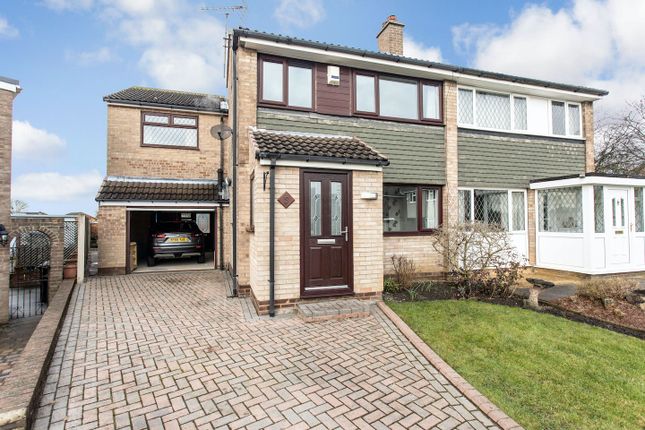 Homes for Sale in Newfield Crescent, Cliff Top Park, Garforth, Leeds ...