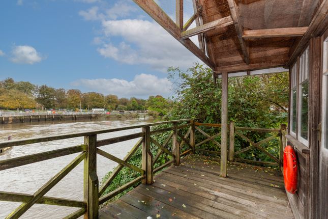 Manor Road, Teddington TW11, 1 bedroom town house for sale - 66389216 ...