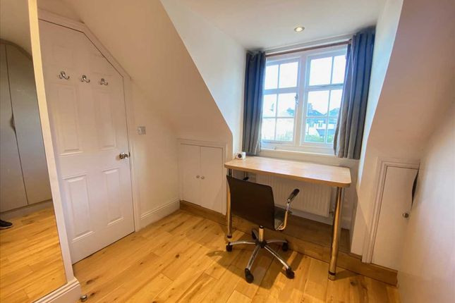 Holyoake Walk, London W5, room to rent - 69101470 | PrimeLocation