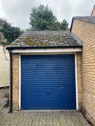 Devonshire Place, London NW2, parking/garage to rent - 64021901 ...